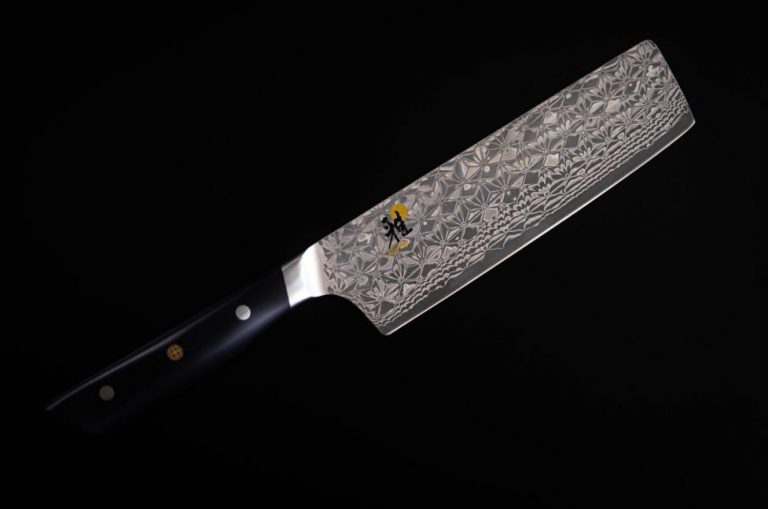 Complete Guide to Japanese Knife Steel