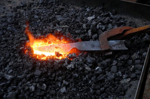 How Is 420 Steel as a Knife Material?