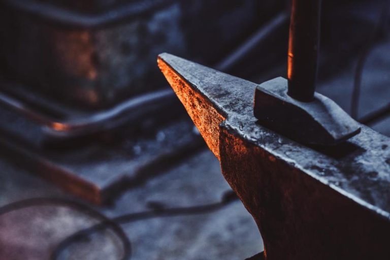 Ancient Wootz Steel vs. Modern Damascus Steel