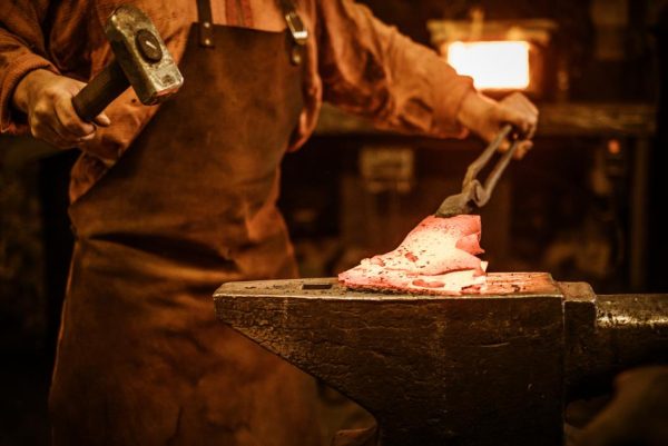 Ancient Wootz Steel vs. Modern Damascus Steel