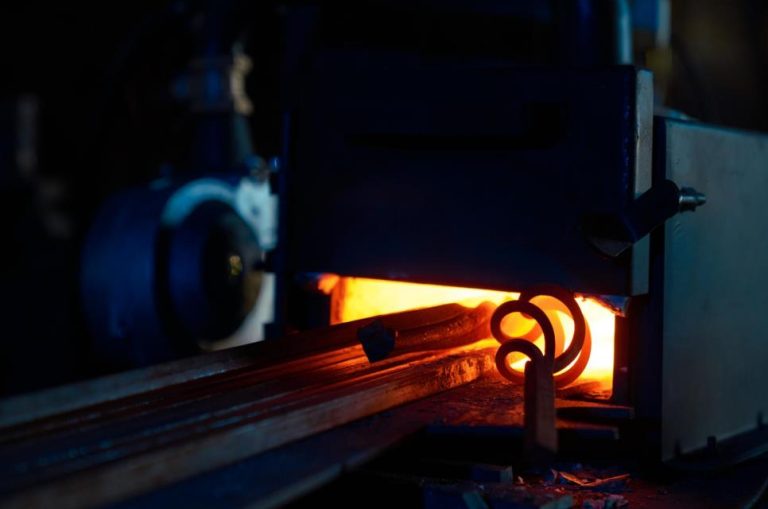 What Is Damascus Steel and How It’s Made?