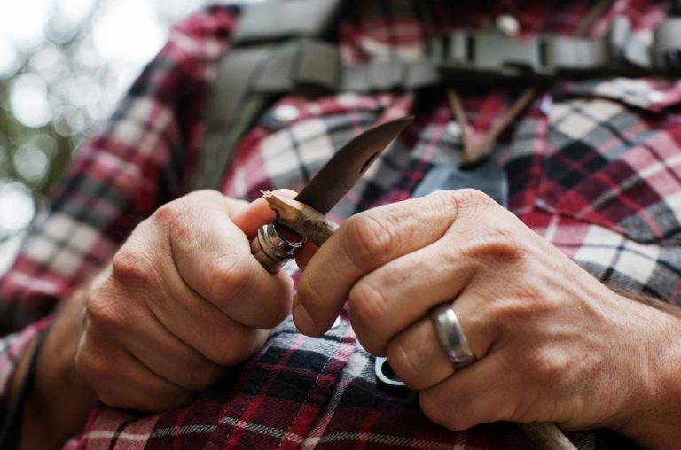 How Is Elmax Steel for Knives?