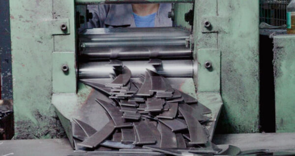 Unveiling the Art of Knife Manufacturing | LeeKnives: Kitchen, Pocket ...