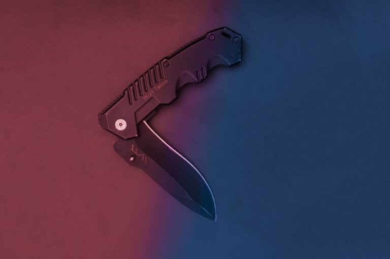 Guide to Pocket Knife Opening Mechanisms and Common Openers