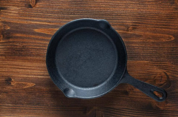 The History of Cast Iron Cookware Invention
